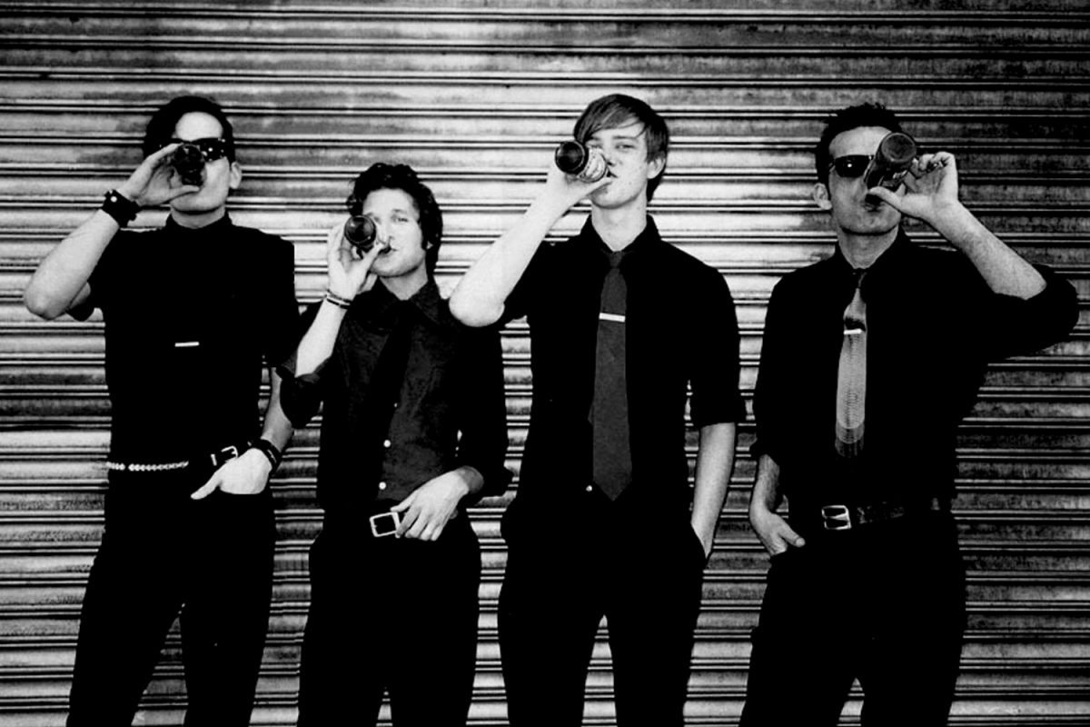 Interpol: Antics y la retrospectiva historia de Norman