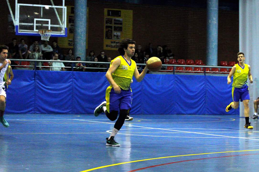 Alex Beltrán visita nuestro Diván.