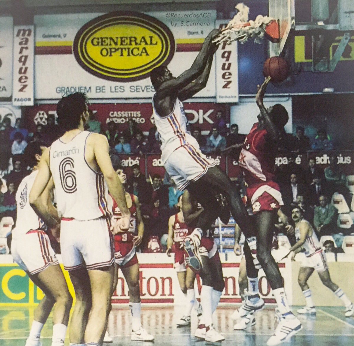 Nostálgicos. Lemone Lampley. Aquella espectacular suspensión tras una ...